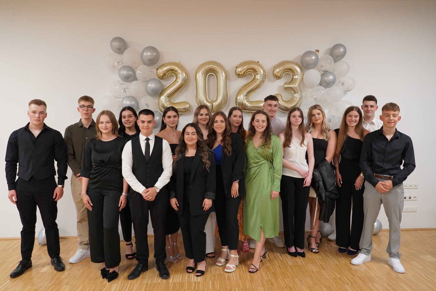 111 Abiturient*innen der RGS feiern ihr Abitur - Robert-Gerwig-Schule Singen